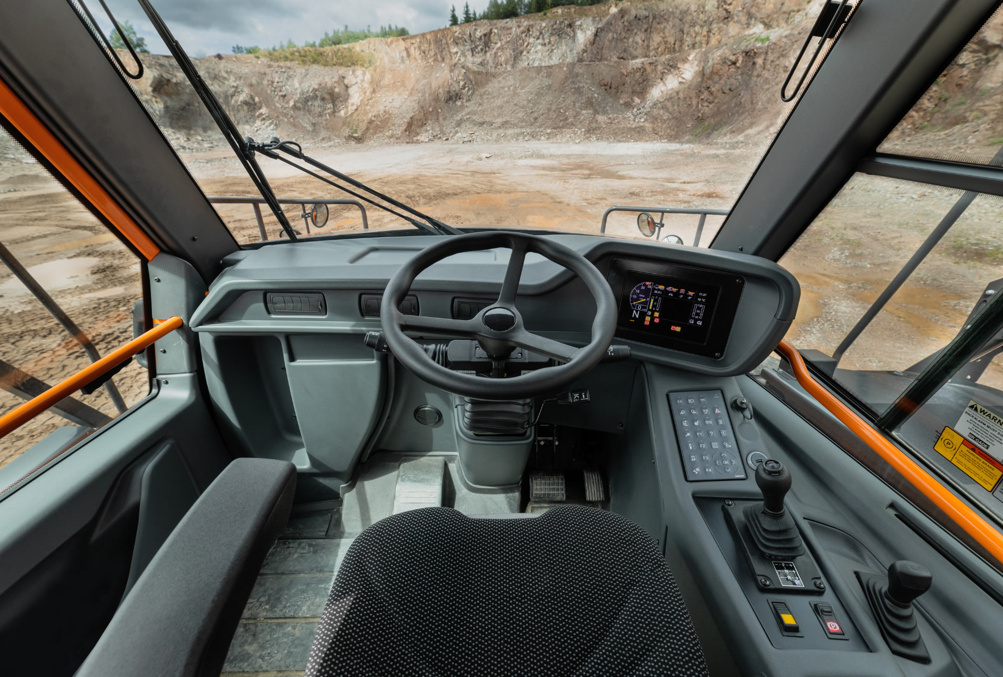 Camiones articulados develon DA45 - VialFe