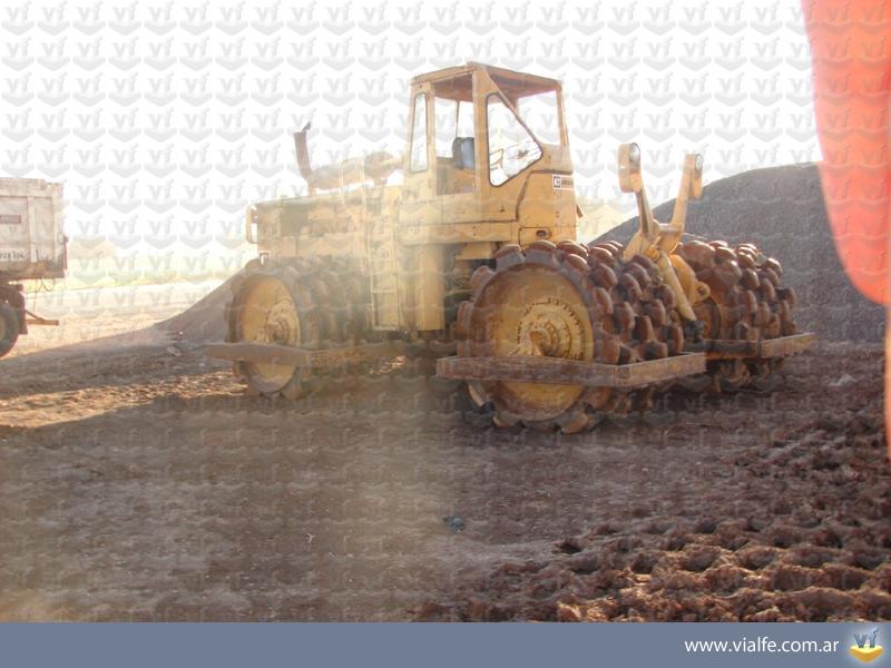 Compactadores Caterpillar 825B - Vialfe