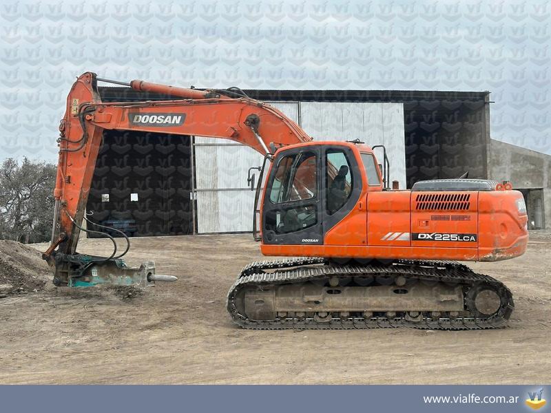 Excavadoras Doosan DX225LCA - VialFe